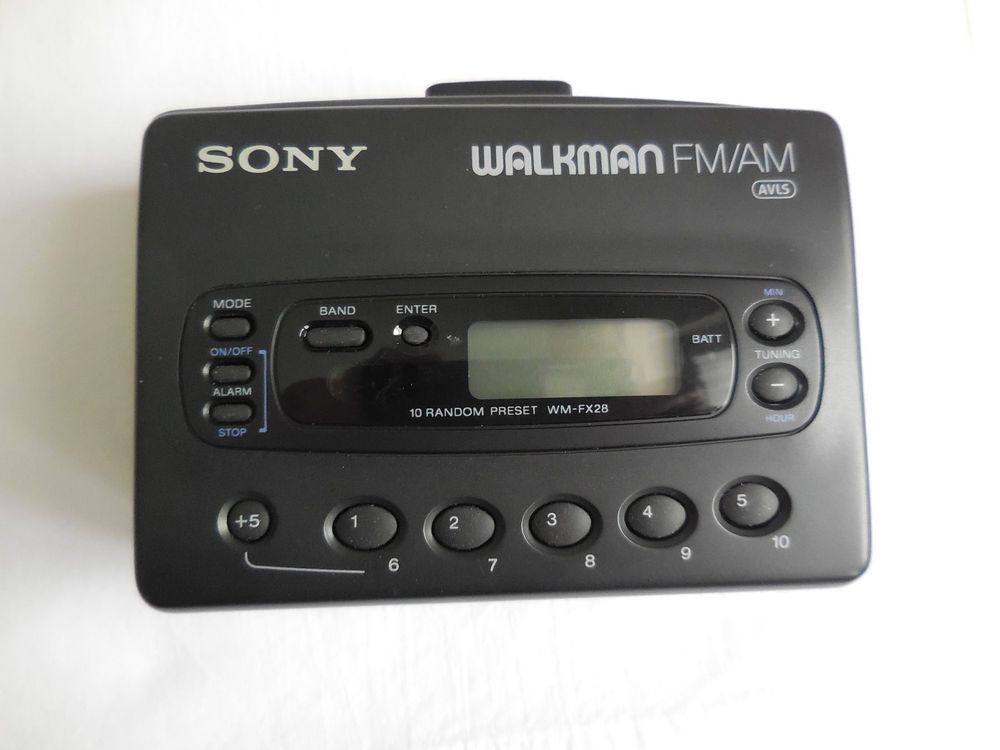 WALKMAN SONY CA. 1990 (Neuf (Voir description)) à pour CHF 45 – avec ...