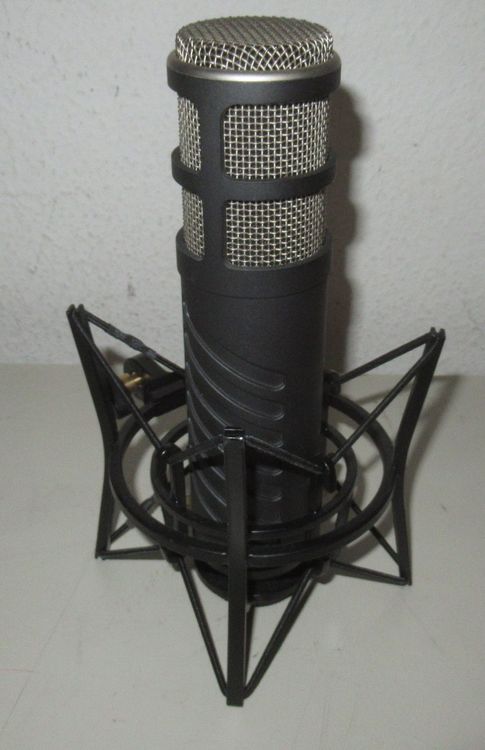 Rode Mikrofon Procaster mit Antivibrationskorb (Gebraucht) in Männedorf ...