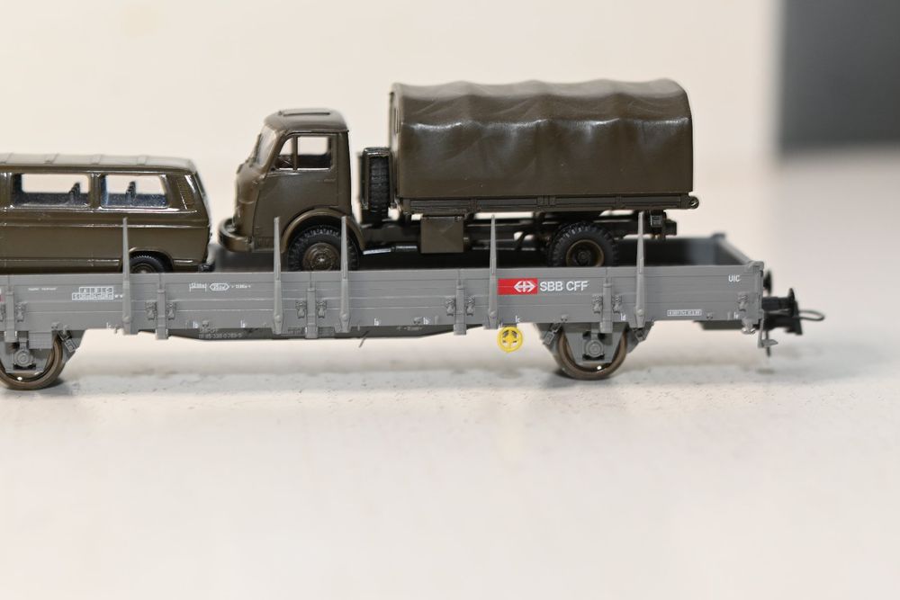 SBB Ks mit Militärfahrzeugen Roco HO/DC (Gebraucht) in Laupen ZH für CHF 31 – mit Lieferung auf ...