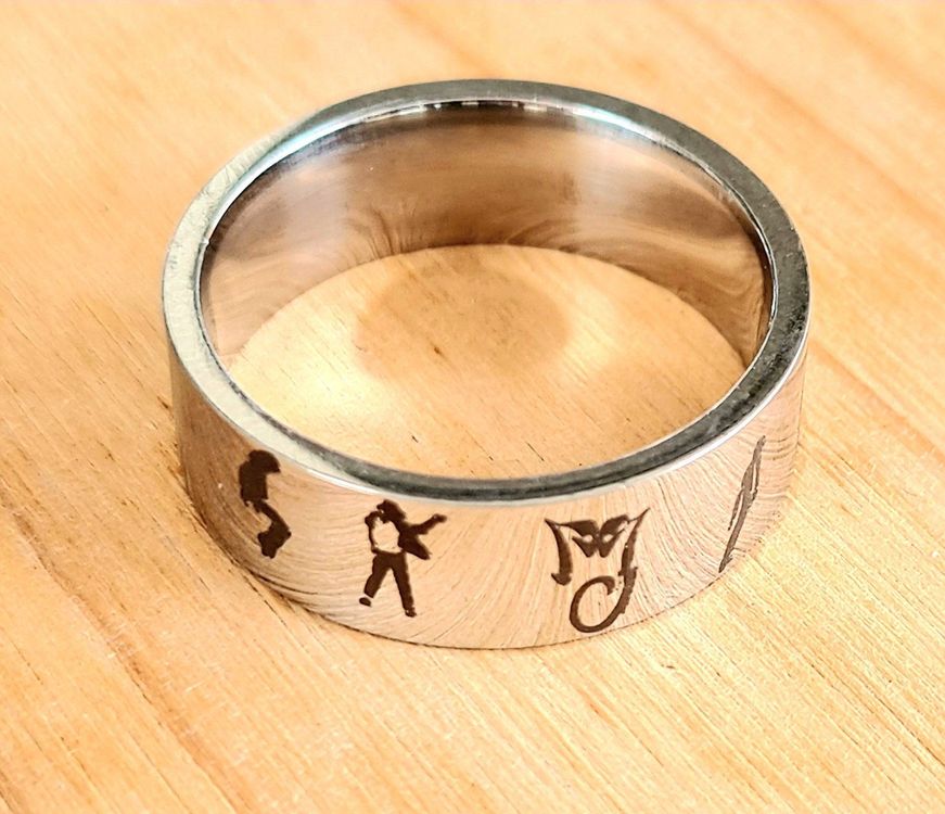 Michael Jackson Ring (Neu und originalverpackt) in Wil SG für CHF 8.9 ...