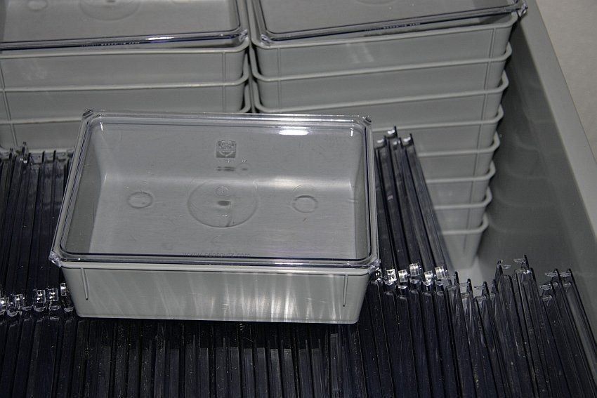 50 Utz Rako Einsätze (1/4) mit 35 Deckeln | Kaufen auf Ricardo