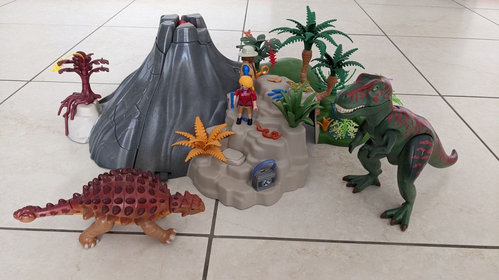 Playmobil Volcano Dinosaur set 5230 (D'occasion) à Villars-sur-Glâne ...