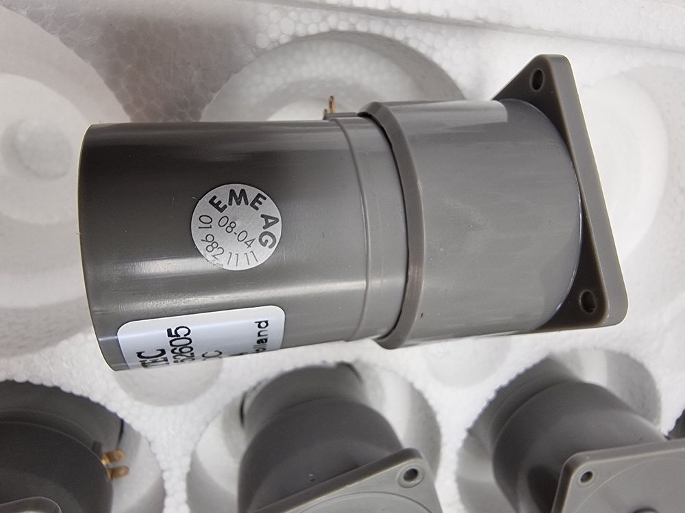 Motor PREMOTEC Getriebemotoren 12V (maxon, Faulhaber) (Neu (gemäss ...