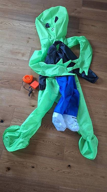 Lustiges Alien Kostüm, aufblasbar, Fasnacht (Gebraucht) in Nottwil für ...