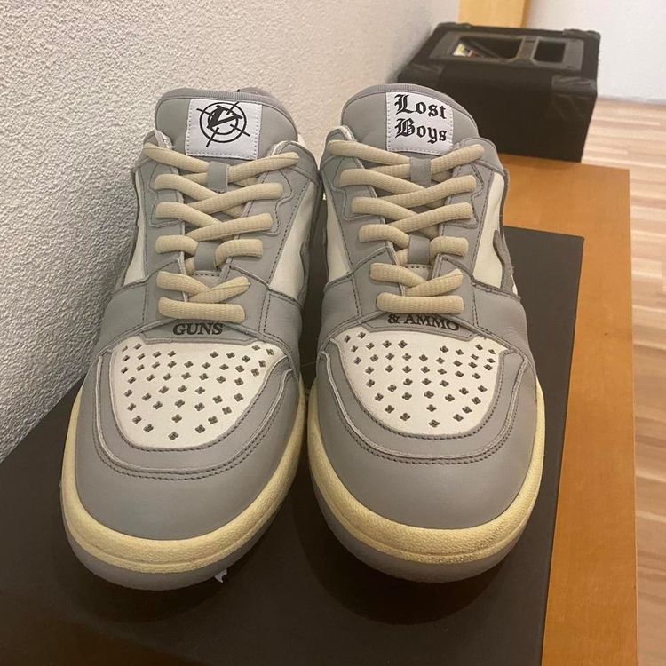 Lost Boys x Vicinity Sneakers Low (Neu (gemäss Beschreibung)) in Bülach ...