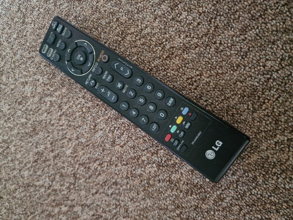 LG Fernseher 42 Zoll (Gebraucht) in Pfaffnau für CHF 48 – nur Abholung ...