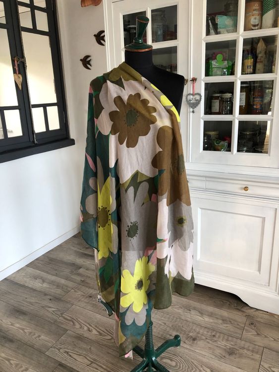 Grand foulard fleuri CODELLO | Kaufen auf Ricardo