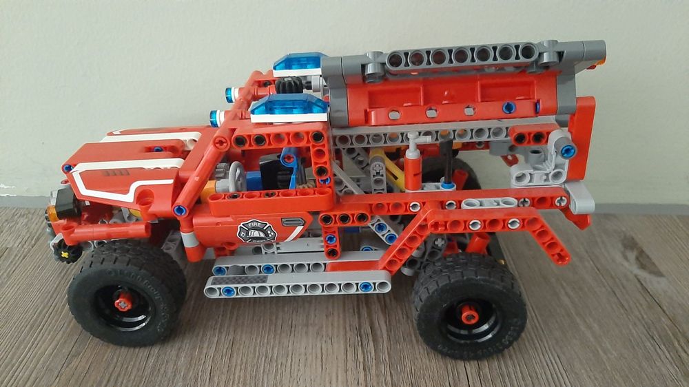 Lego Technic 42075 Fire Responder | Kaufen auf Ricardo