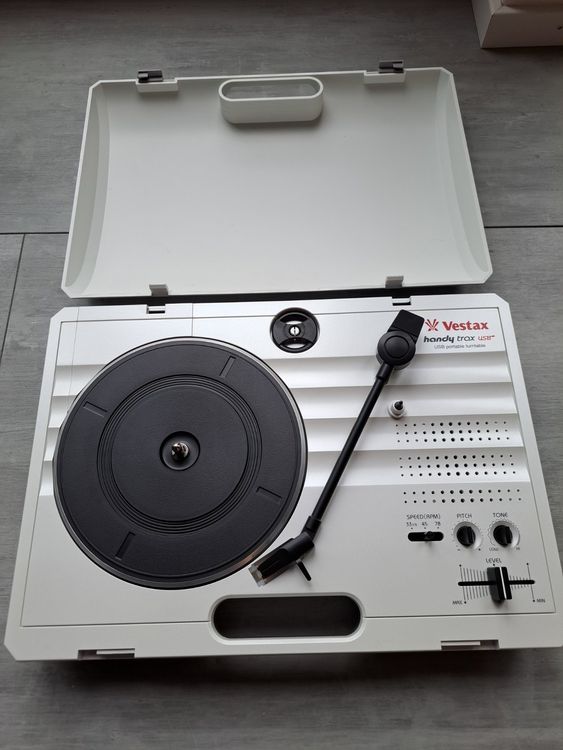 Vestax handy trax USB portable turntable | Kaufen auf Ricardo