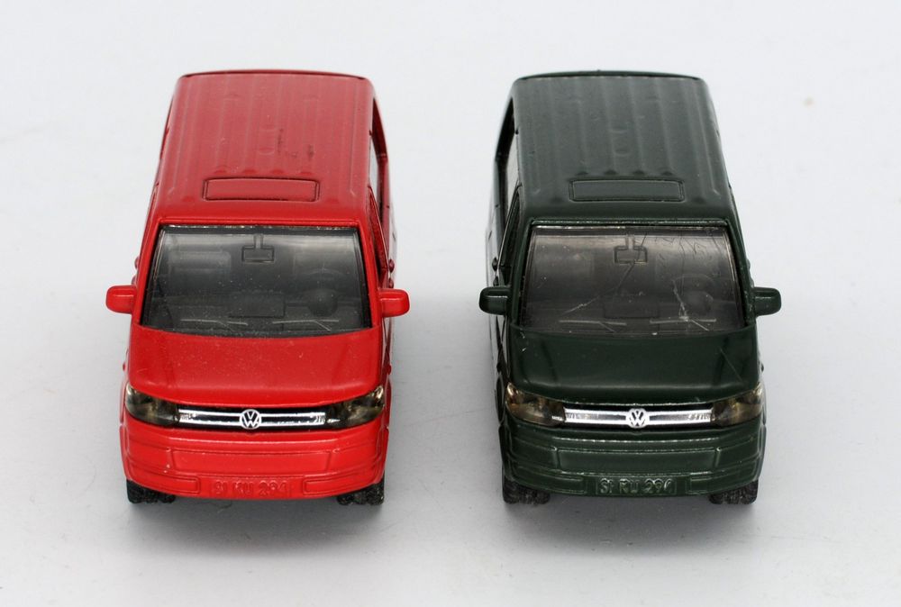 2x Siku 1070 - VW T5 Facelift Multivan (Gebraucht) in Ostermundigen für CHF 9 – mit Lieferung ...