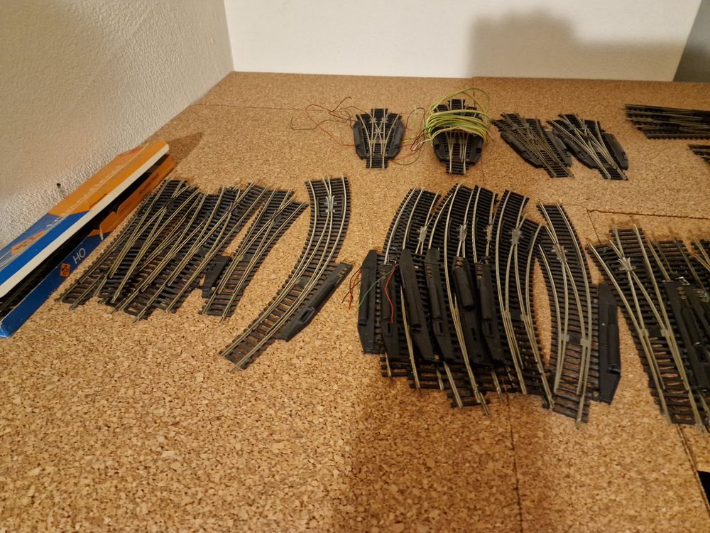 Riesen Konvolut Roco Line Gleise und Weichen H0 DC (Gebraucht) in Chur für CHF 211 – mit ...