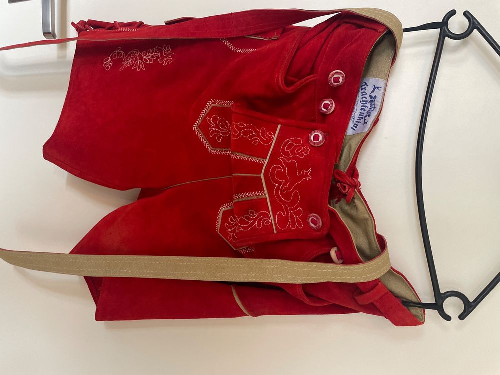 Rote Herren Lederhose Oktoberfest Tracht 50 | Kaufen auf Ricardo