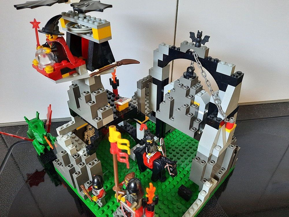 Lego Castle 6087 Witch’s Magic Manor komplett (Gebraucht) in Burgdorf ...