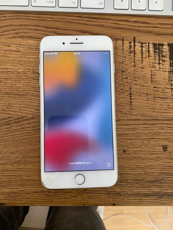 iPhone 7 plus 32 GB (Defekt) in Adliswil für CHF 10 – mit Lieferung auf ...