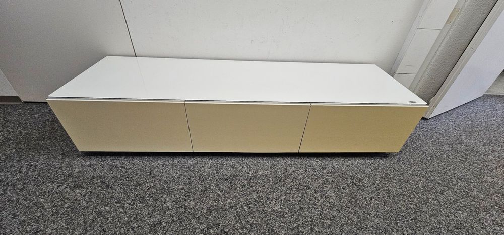 TV Möbel Just-Racks JRL 1650 auf Rollen (Gebraucht) in Hochdorf für CHF ...