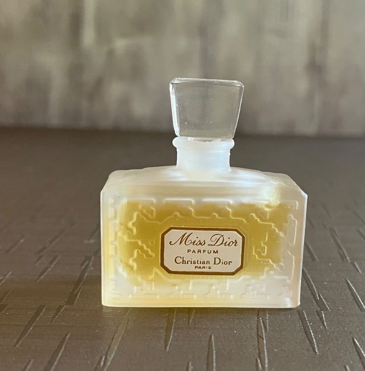 Miniature "Miss Dior " Parfum (Gebraucht) in Sion für CHF 10 – mit ...