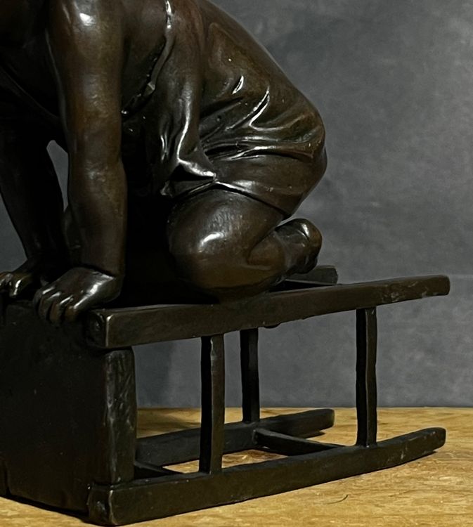 Kind Auf Den Hocker Aus Bronze Skulptur Unleserlich Signiert Acheter