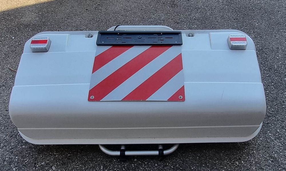 Heckbox mit Halterung | Kaufen auf Ricardo