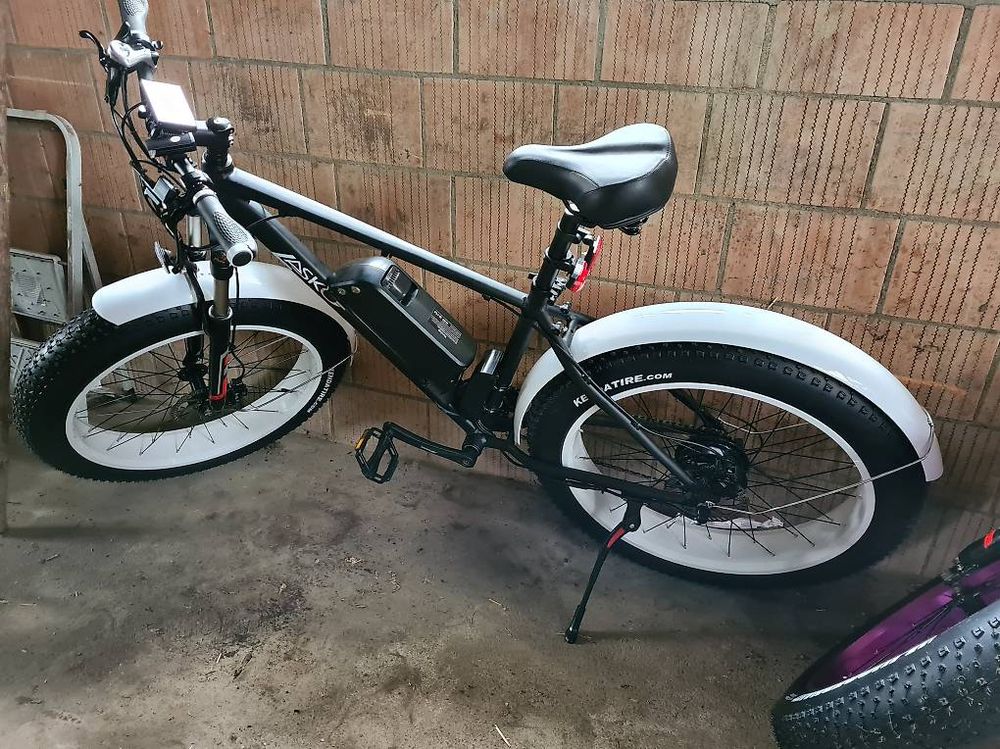 Elektro-Fat-Bike Lasko Schwarz/Weiss (Gebraucht) in Ried b. Kerzers für ...