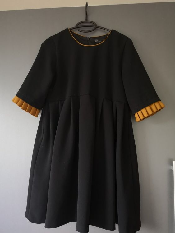 Schönes Kleid von Zara (Gebraucht) in Suberg für CHF 20 – mit Lieferung auf Ricardo kaufen