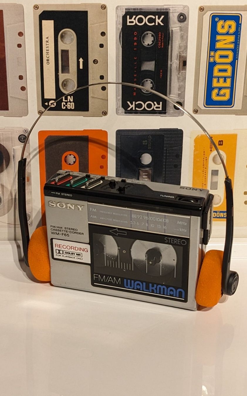 SONY WM-F65 Walkman, Radio, Teildefekt - 80er Vintage selten (Defekt ...