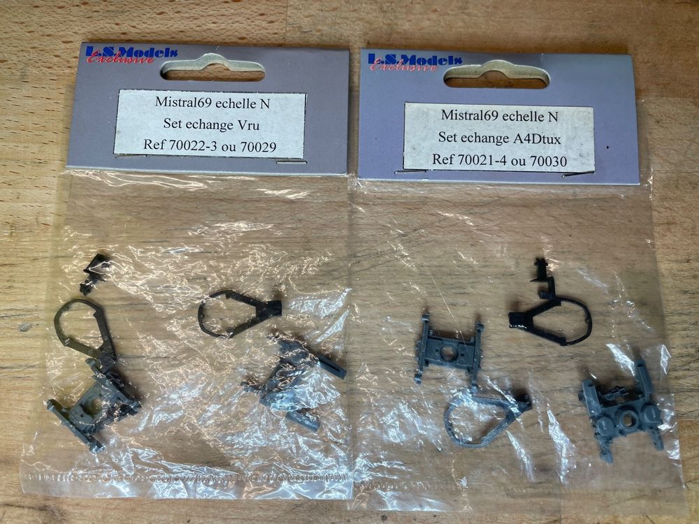 LS Models 70029 + 70030 Bogie Kupplung NEM Mistral 69 (Neu und ...