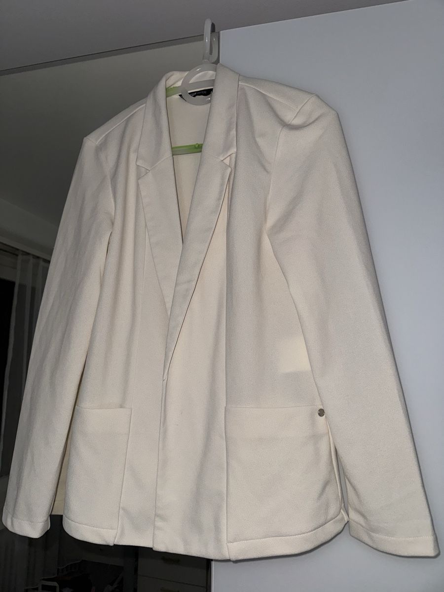 Blazer in Creme, Grösse M (Neu (gemäss Beschreibung)) in Pfäffikon ZH ...