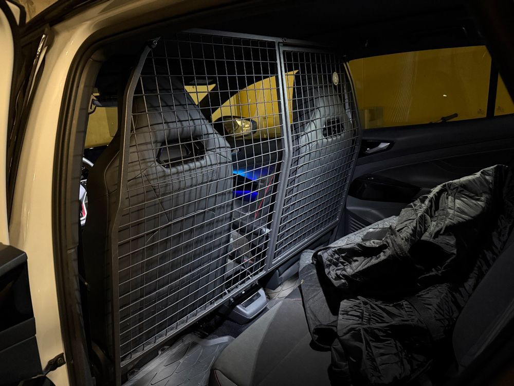 Auto Hunde Gitter Auto VW ID4 -Saubere Sache (Gebraucht) in Bülach für ...