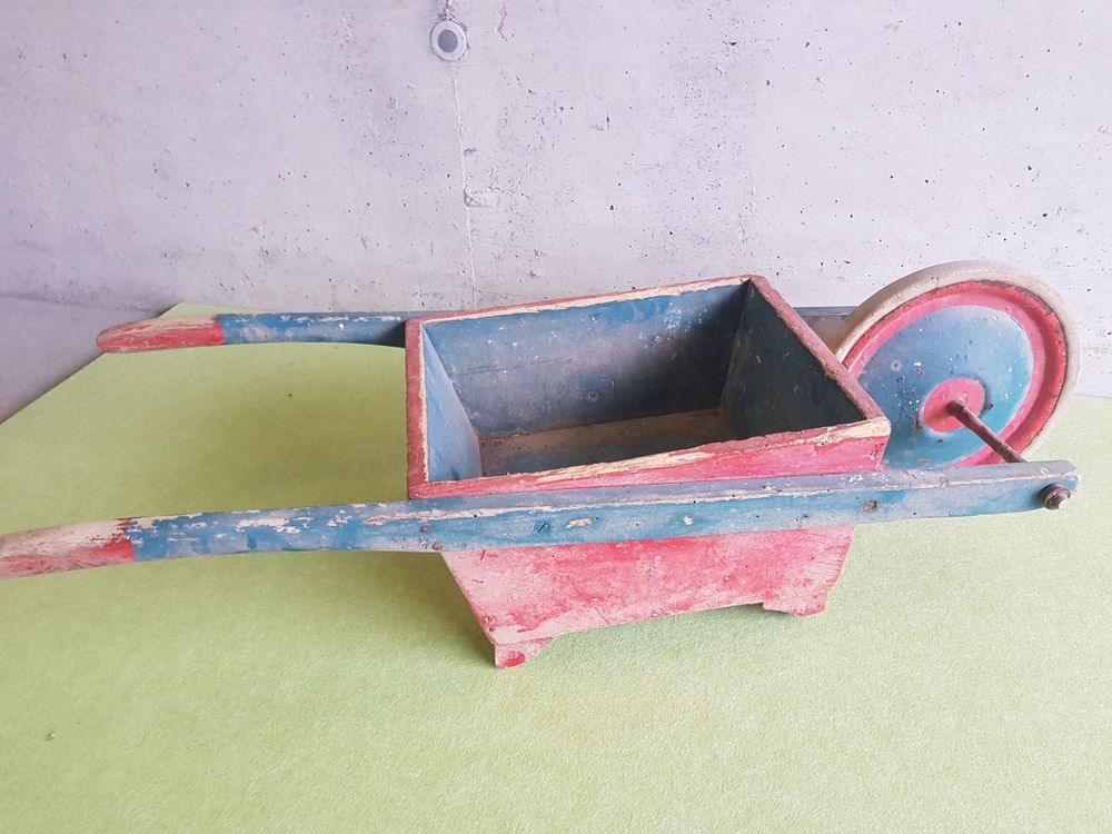 Schubkarre Rolli Karette Benne Karren aus Holz (Gebraucht) in Ruswil ...