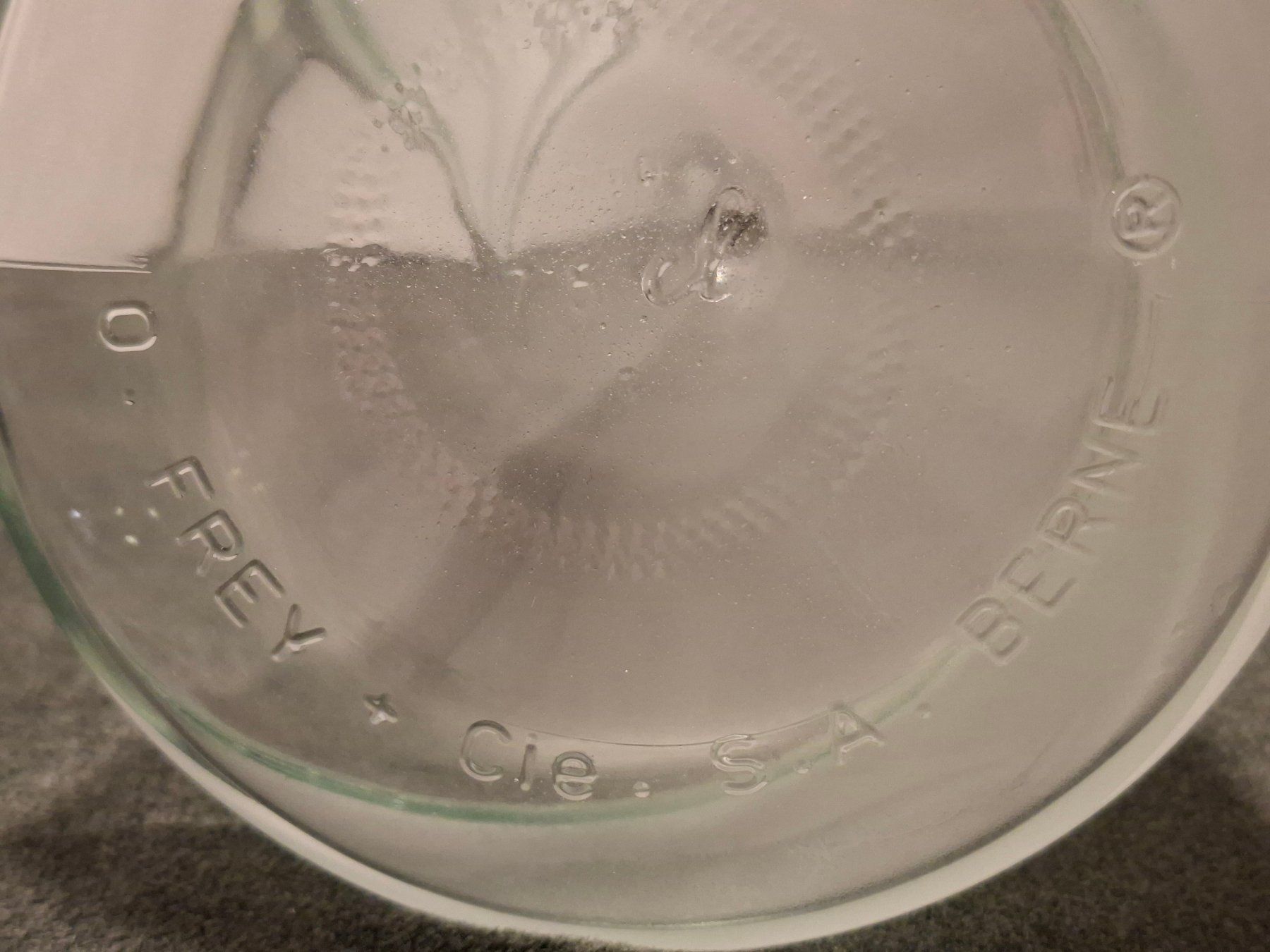 2xPACO Decanter/ Vasen 70er von O.Frey +Cie S.A. Berne 0,75l (Gebraucht ...