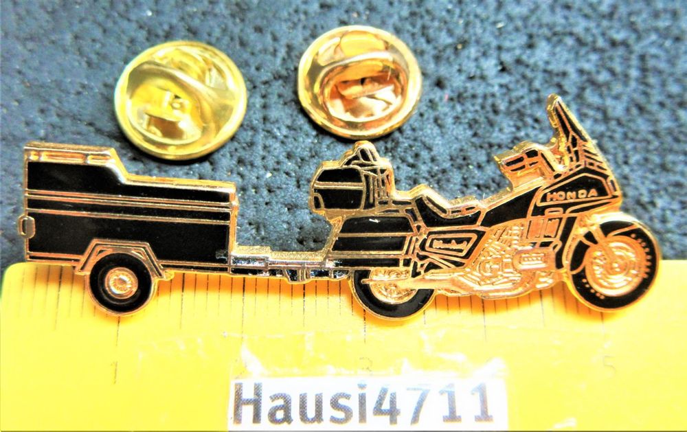 HONDA GoldWing mit Anhänger Pin 500 Lang (Neu (gemäss Beschreibung)) in ...