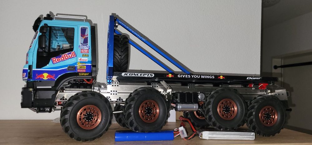 IVECO 8x8 RC-LKW (Crawler) RTR (Neu (gemäss Beschreibung)) in Bottenwil ...