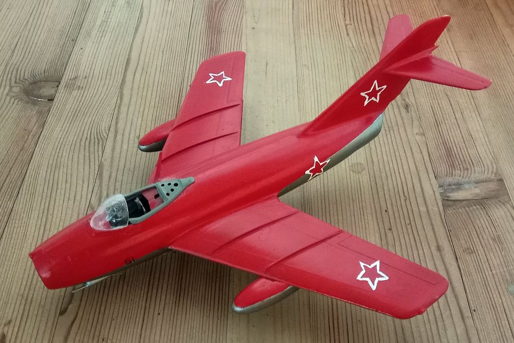 Mikoyan-Gourevitch MiG-19 Forces aériennes soviétiques 1/72 (D'occasion) à Bern pour CHF 12.9 ...