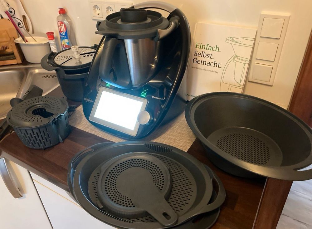 Vorwerk Thermomix 6 TM6 Schwarz mit Zubehör | Kaufen auf Ricardo