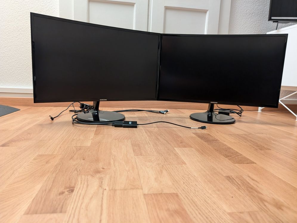 2x Samsung Curved Monitor C27F390FHU Setup (Gebraucht) in Zürich für ...