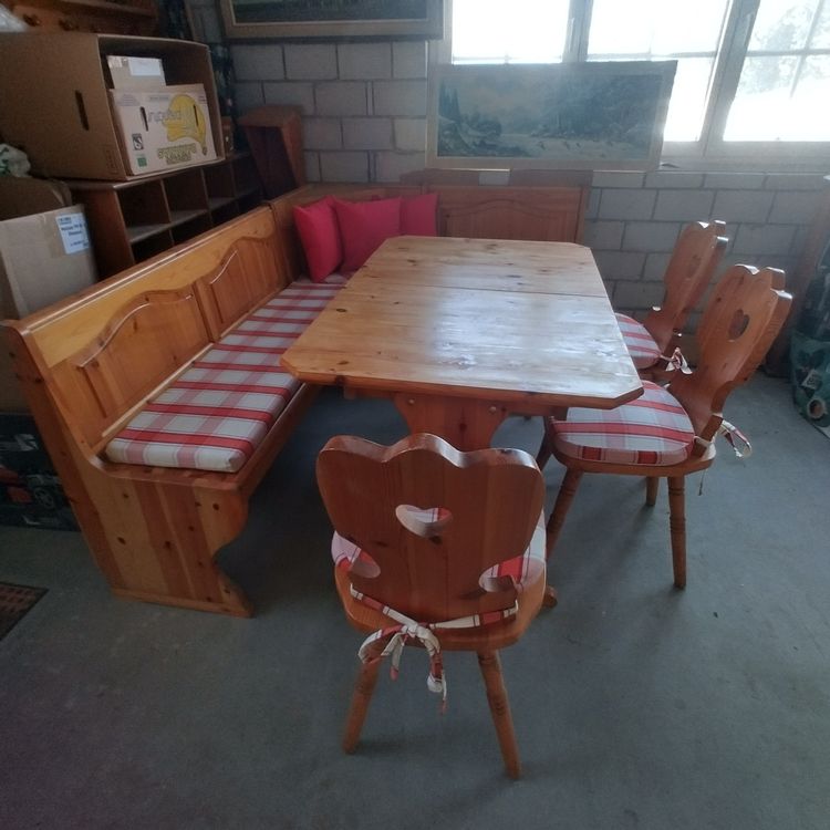 Massiver Tisch ,3 Stabellen Eckbank mit Stauraum (Gebraucht) in St ...