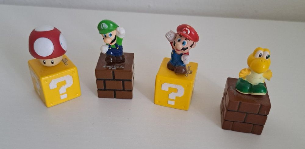 4 Super Mario Bros Nintendo Minifiguren (Gebraucht) in Basel für CHF 15 ...