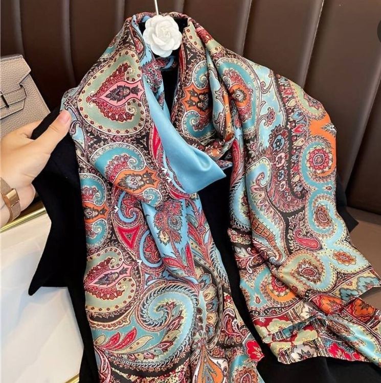XXL Foulard in Paisley Muster NEU (Gebraucht) in Bern für CHF 12 – mit Lieferung auf Ricardo kaufen