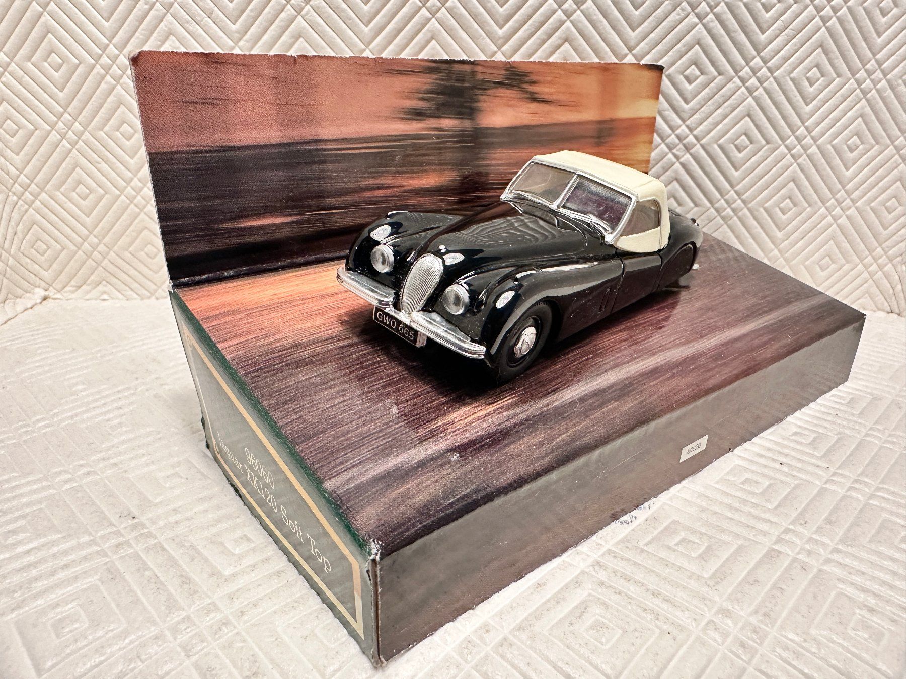 Jaguar XK 120 , Corgi Classic Models , 1:43 (Neu (gemäss Beschreibung ...