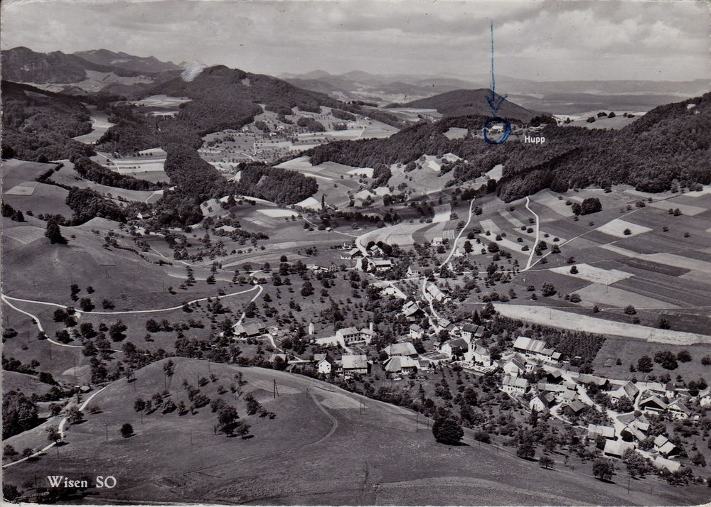 Wisen (SO) Flugaufnahme mit Ortsbild und Ferienheim Hupp1964 (Gebraucht) in Schlieren für CHF 3 ...