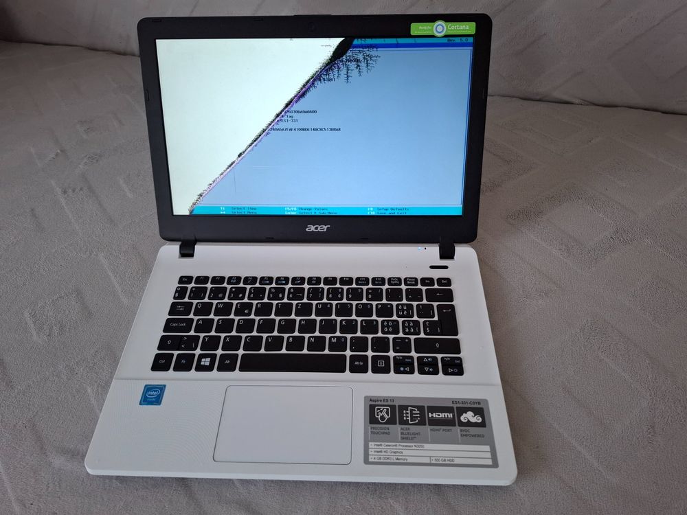 Acer Aspire ES 13 ES1-331 Für Bastler für teile (Defekt) in Magden für ...