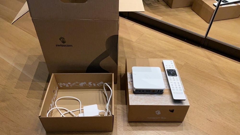 UHD Swisscom Box, IP-1400 (Gebraucht) in Aesch für CHF 65 – mit ...
