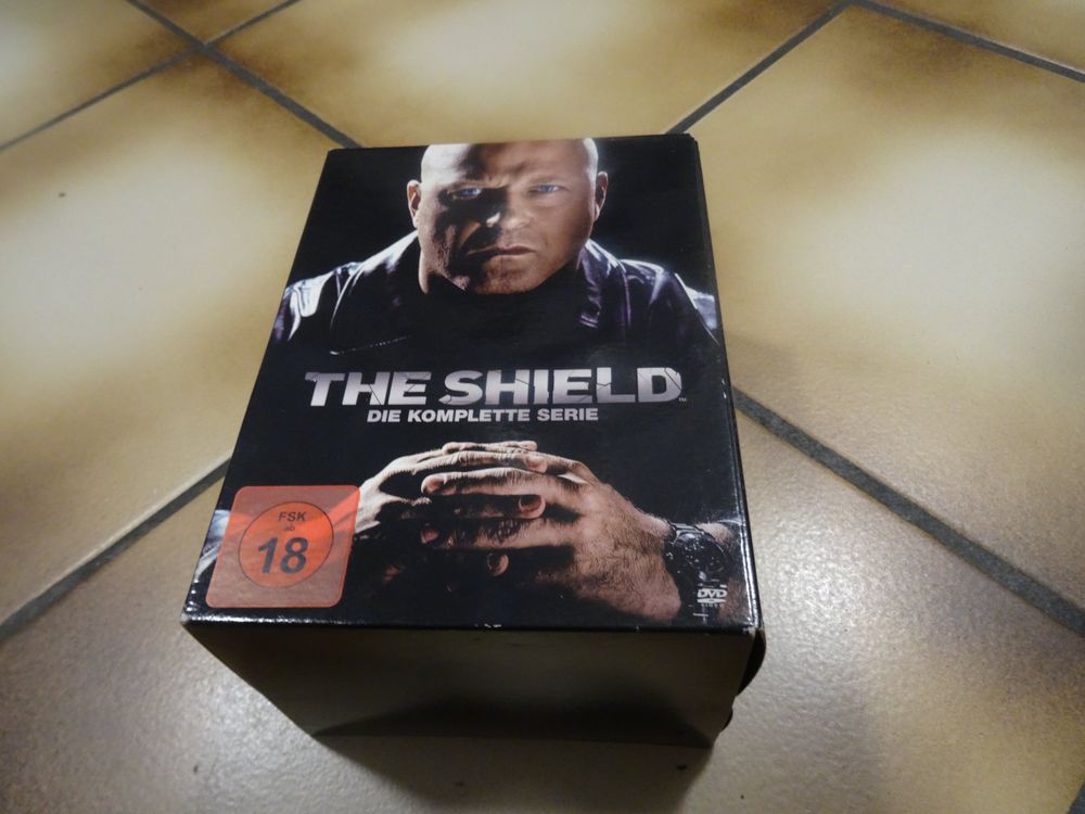 The Shield - Die komplette Serie (Staffel 1-7) auf DVD (Gebraucht) in ...