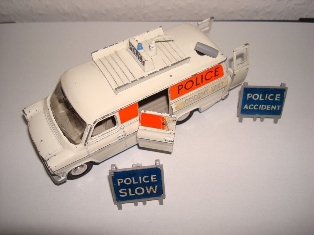 Ford Transit Police Van 1:43 Dinky Toys (Gebraucht) in Diegten für CHF ...