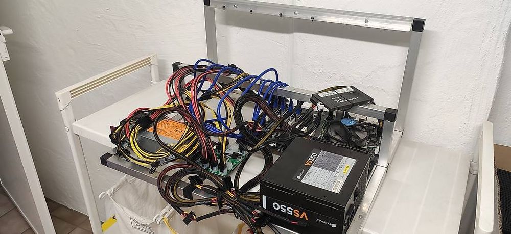 Mining Rig (Gebraucht) in Triesenberg für CHF 120 – mit Lieferung auf Ricardo kaufen