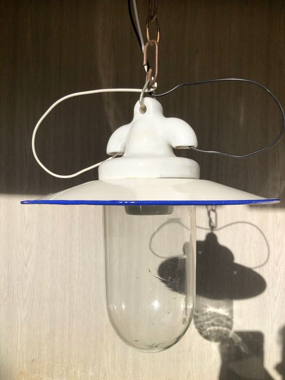 Stalllampe mit Glas und Emailschirm | Kaufen auf Ricardo