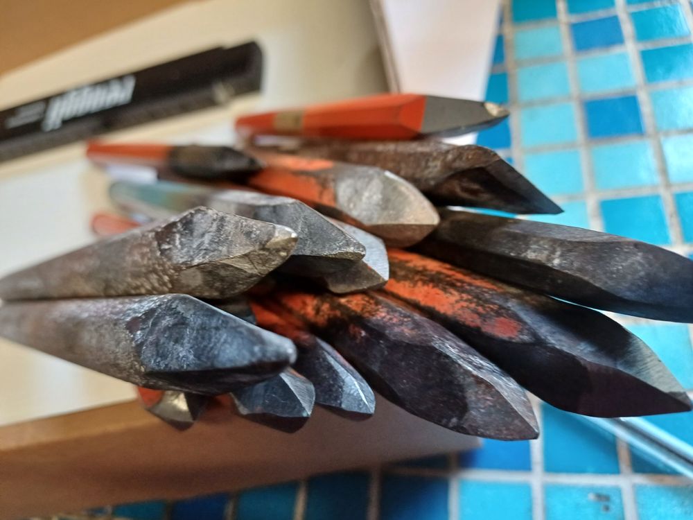 Steinmeissel Schlageisen Meissel Bildhauer Steinwerkzeug (Gebraucht) in ...