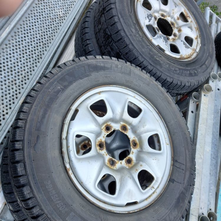 Hilux 205 75 16, 139.7,BT50 L200 Pajero Patrol Ranger Dmax (Gebraucht ...