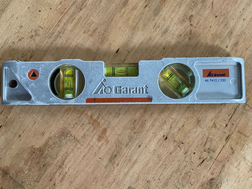 Wasserwage 25cm mit Magneten und 45 Grad von Garant | Kaufen auf Ricardo