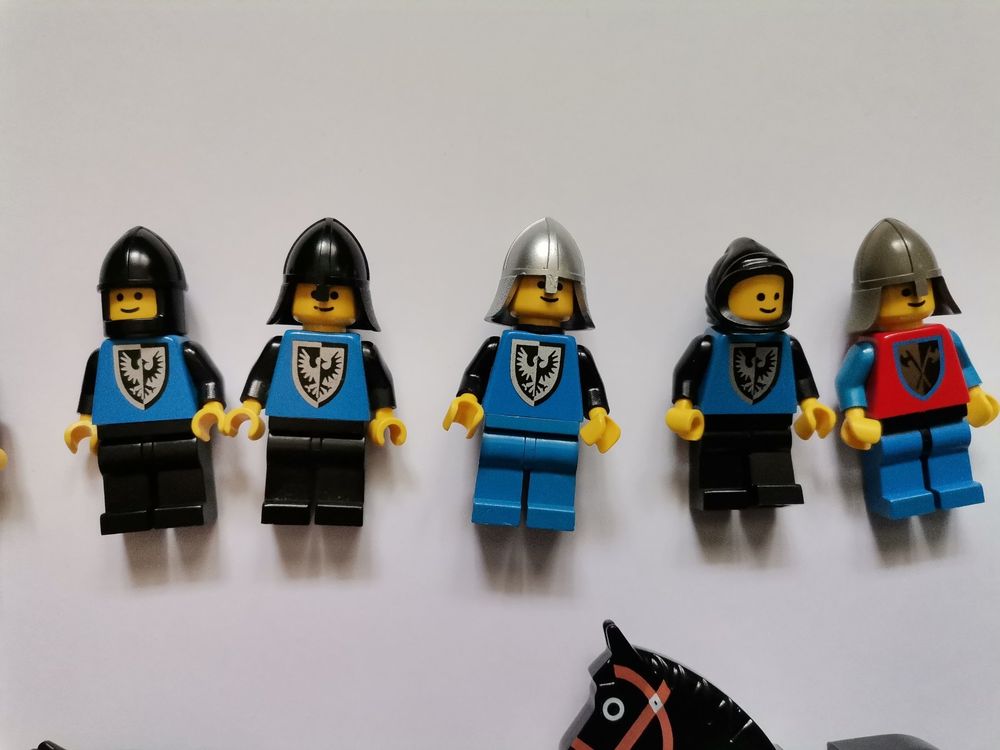 Lego Ritter-Figuren und Pferde (Gebraucht) in Oftringen für CHF 45 ...